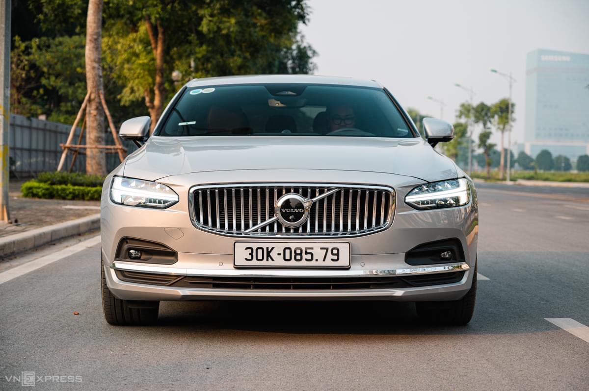 Volvo S90 Ultimate 2023 - Giá xe Volvo S90